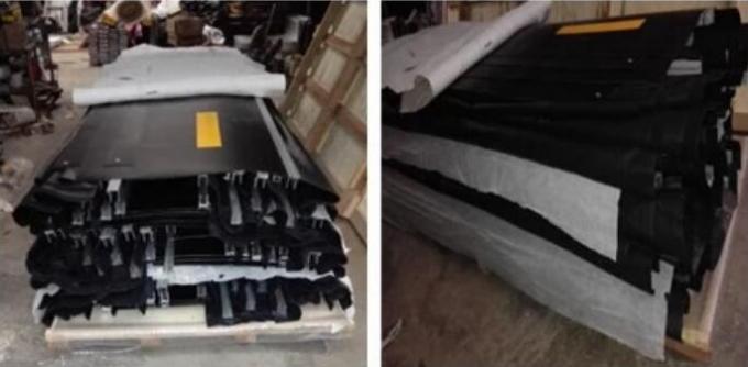 High Strength Safety Retractable Dock Shelter , Loading Bay Equipment