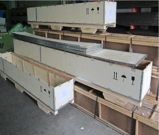 Remote Control Insulated Sectional Doors With Optional Ventilation And Flat