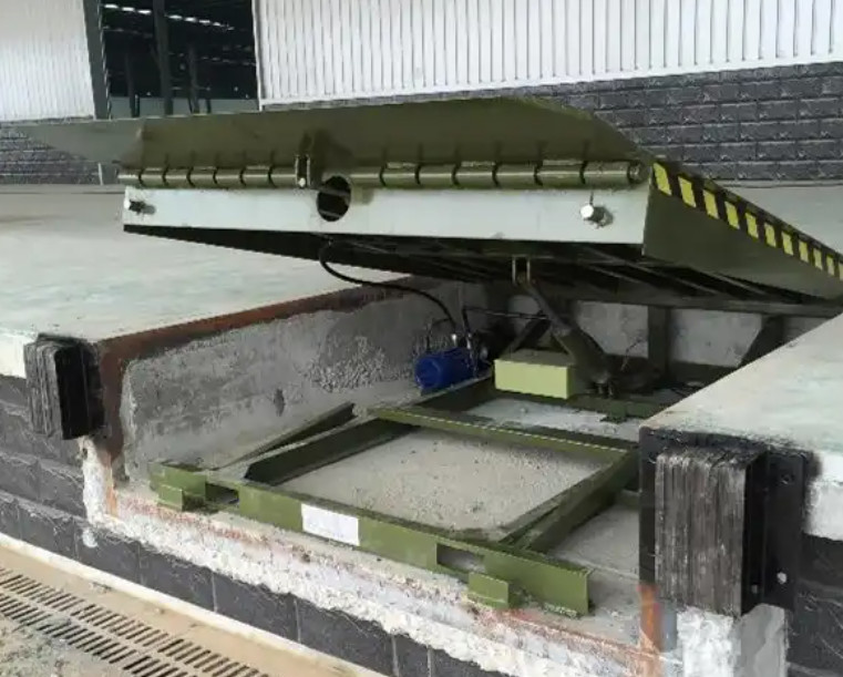 Mechanical Loading Dock Leveler Galvanized Finish Safety Bars Hydraulic ...